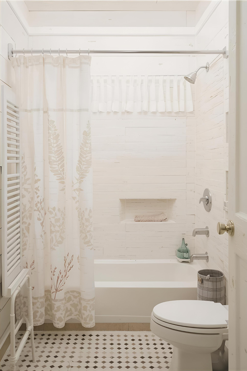 17 Farmhouse Walk-In Shower Ideas For Perfect Mix of Modern + Cozy ...